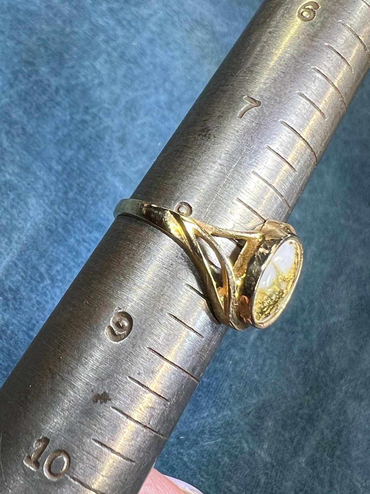 10k Yellow Gold Alaskan Gold in Quartz 24k Vein Ore Oval Ring – Sea ...