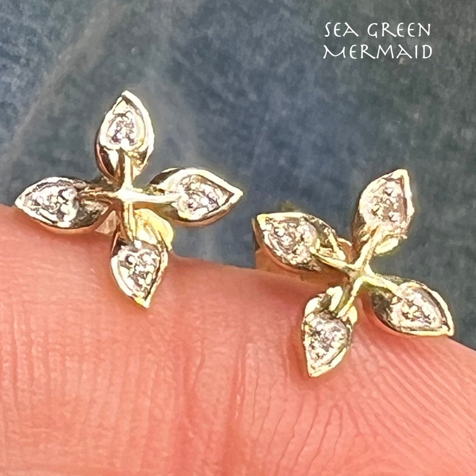 10k Yellow Gold Flower Bud Earrings w TINY Diamonds – Sea Green Mermaid