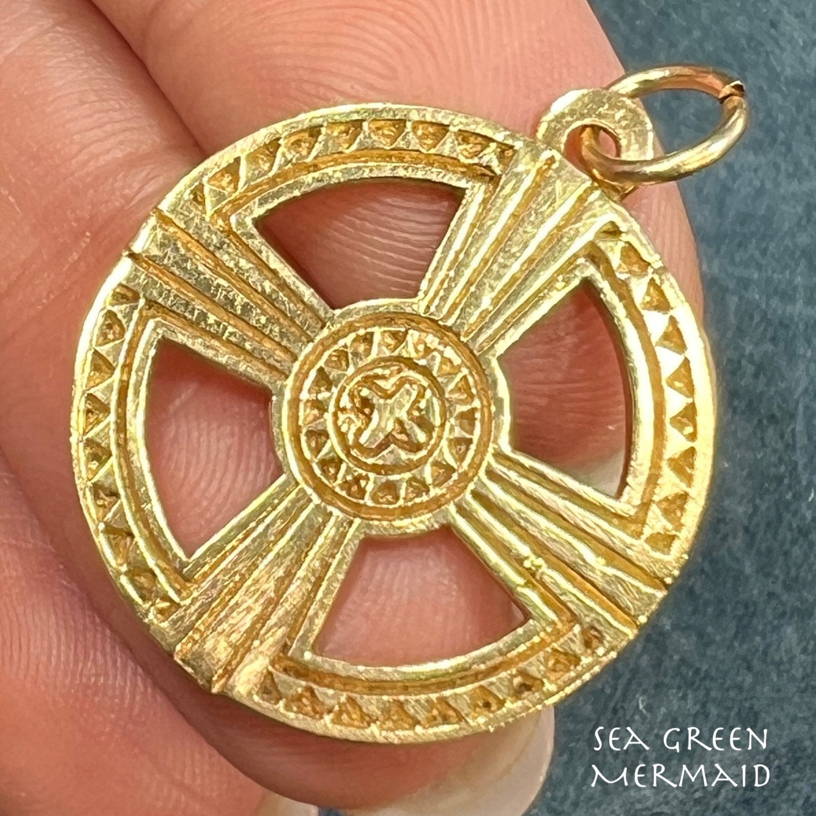 14k Gold Encircled Sunburst Cross Medallion Pendant – Sea Green Mermaid